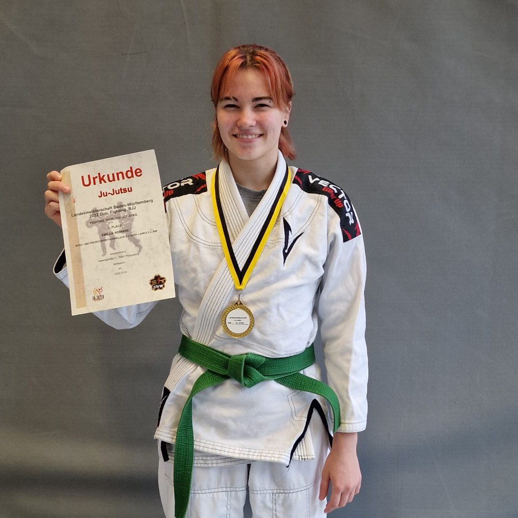 Emilija ist Ju-Jutsu Landesmeisterin. Sarah und Farkhad erkämpfen sich ...